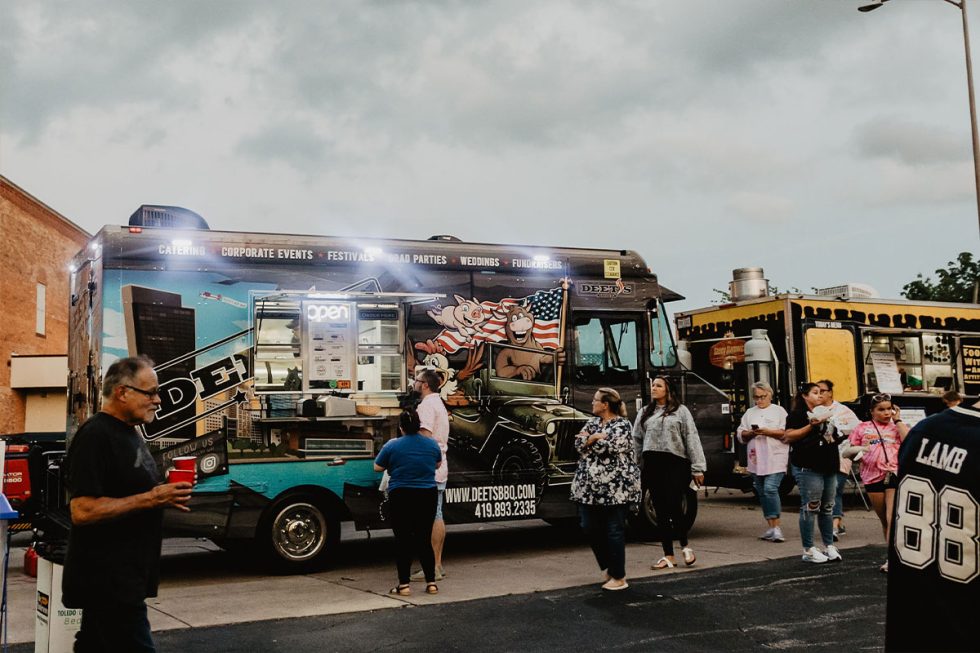 Deet's Barbecue - Ohio BBQ and Catering